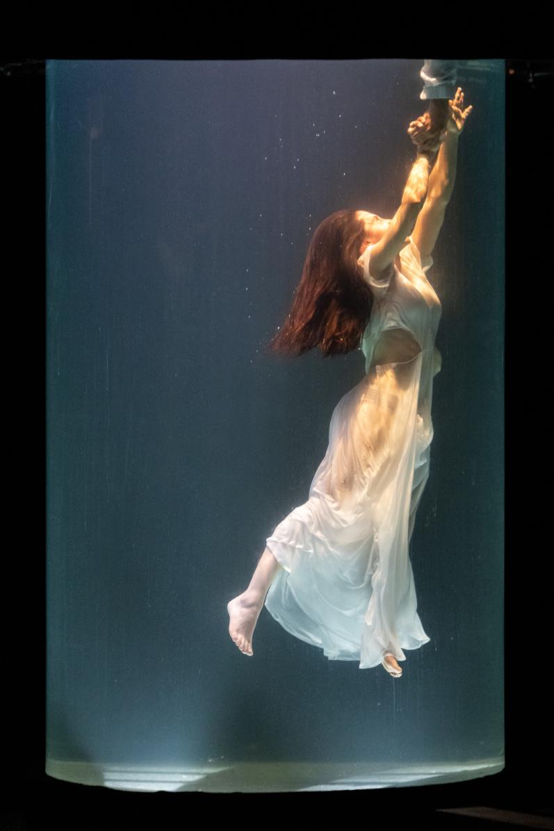 Yoann Bourgeois & Patrick Watson - La musique en apesanteur ...